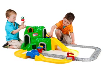 Little Tikes Peaks Road and Rail Set